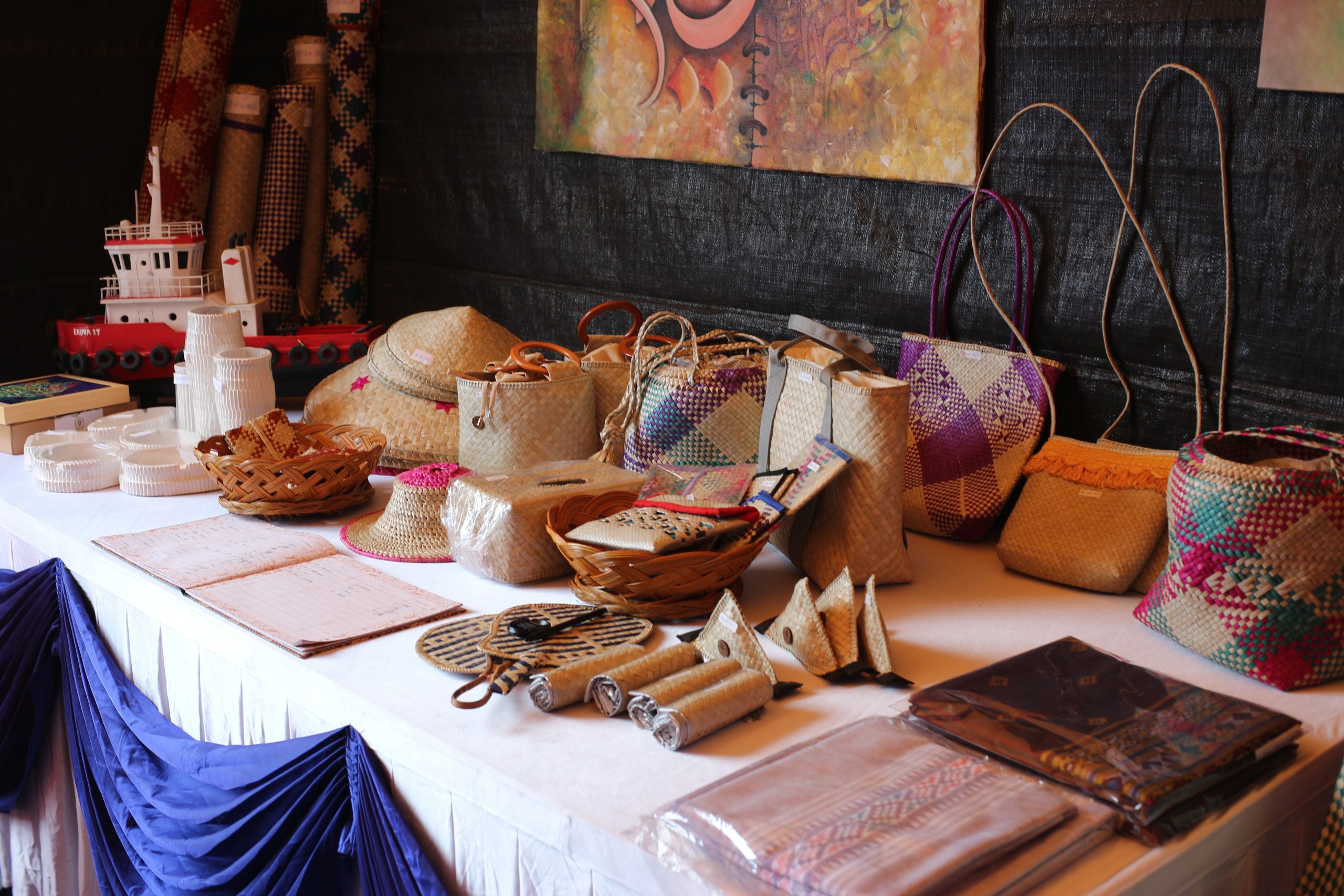 STAND BAZAR KAMPUNG TANJUNG KURAS TAMPIL BEDA PADA MTQ KE XXII TINGKAT ...